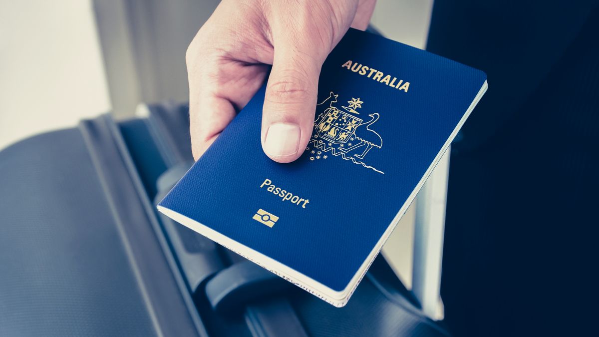Australian passport applications are going online - Executive Traveller