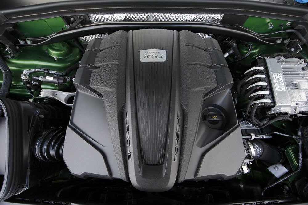 Tick your bucket list with the genius Porsche Macan - Executive Traveller