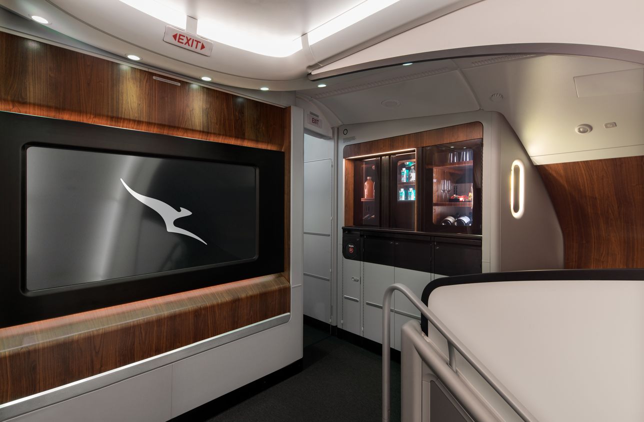 Qantas’ refurbished Airbus A380 first class, business class lounges ...