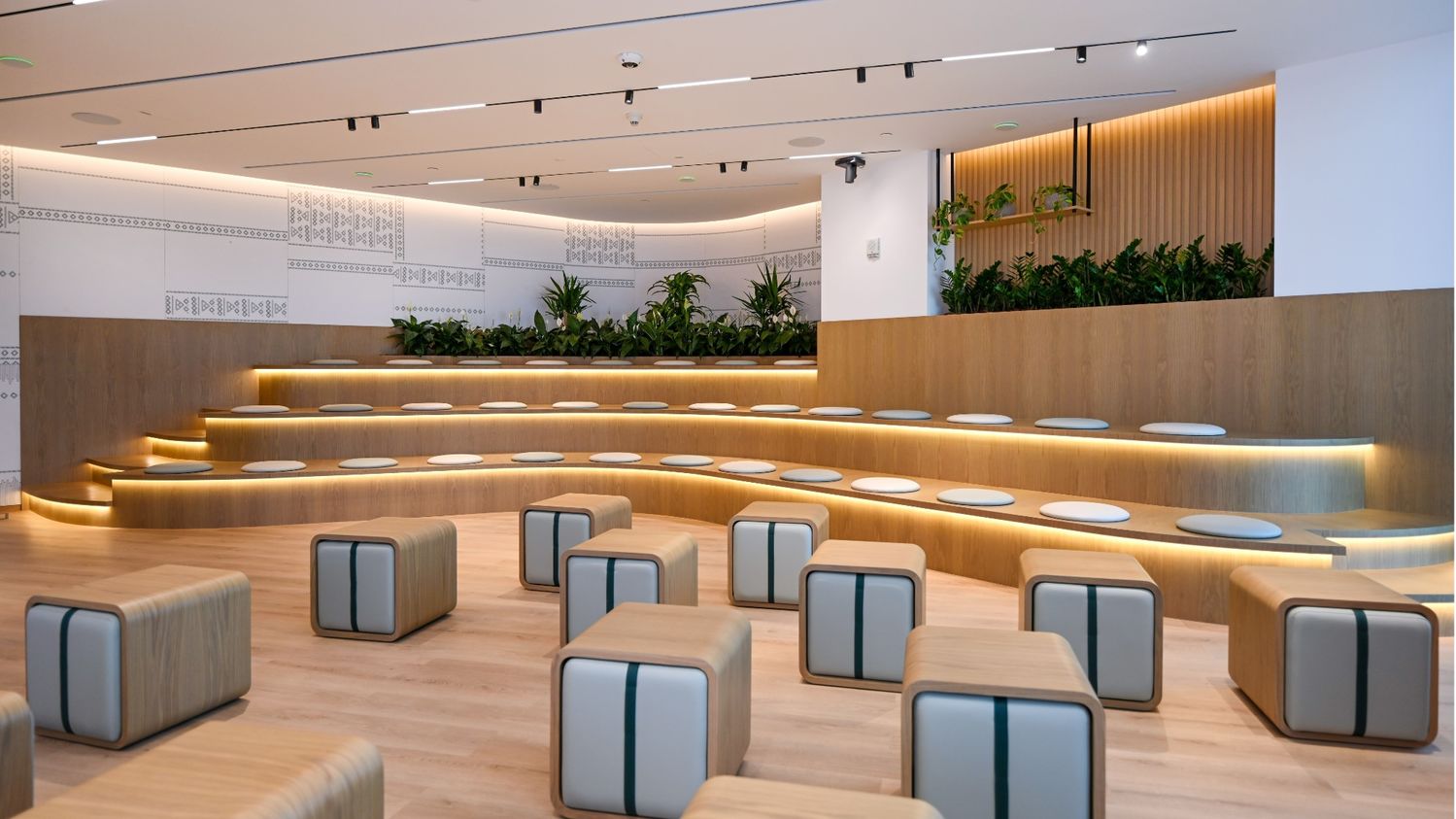 Inside Emirates’ private employee-only lounge in Dubai - Executive ...