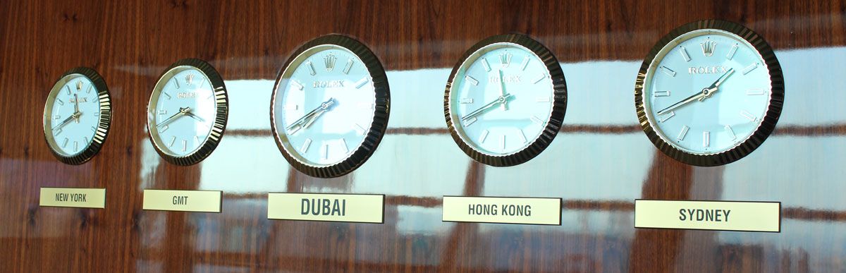 Review: The Emirates Lounge business first class Concourse C Dubai ...