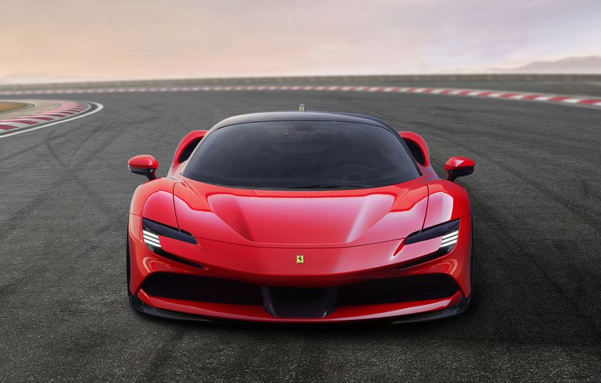 Ferrari SF90 Stradale: the prancing horse goes plug-in hybrid ...