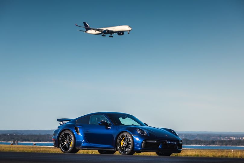 Porsche turns Sydney Airport runway into a speed strip - Executive ...